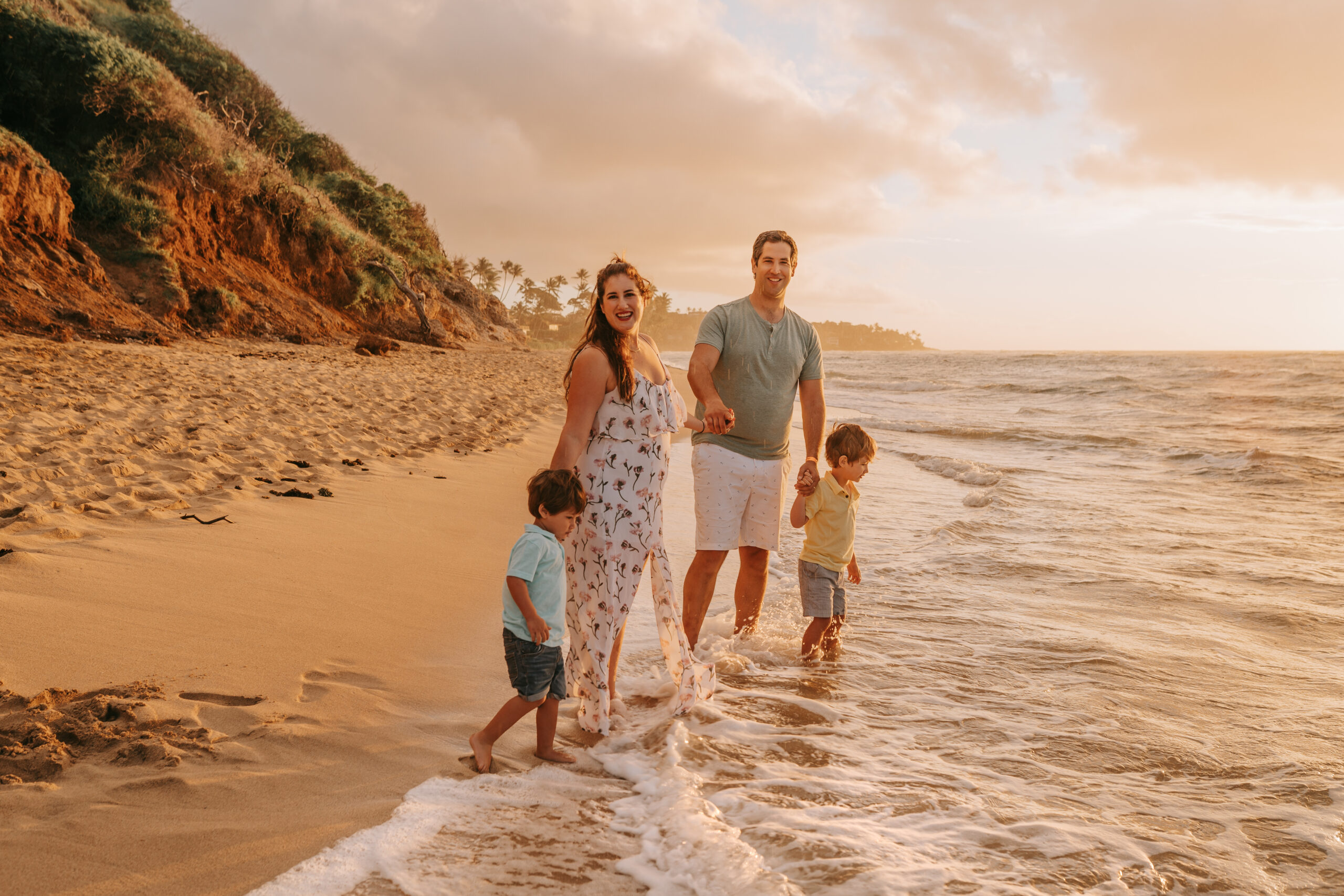 Hire a Honolulu Photographer: Hawaii Photoshoot Packages & Pricing