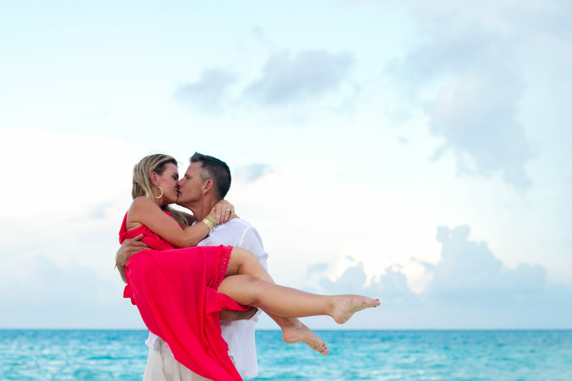 Capture a Vacation in Cancun with Beach Photos | Local Lens