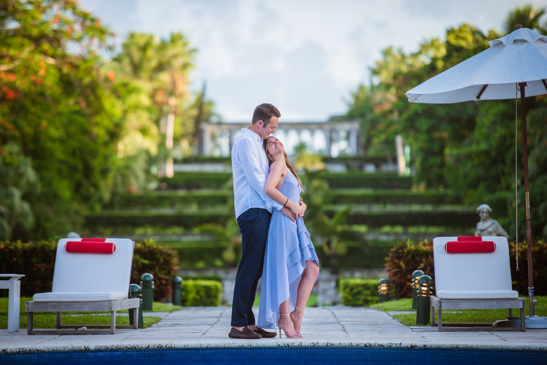 9 Fun, Romantic & Unique Couple Photoshoot Ideas with Poses