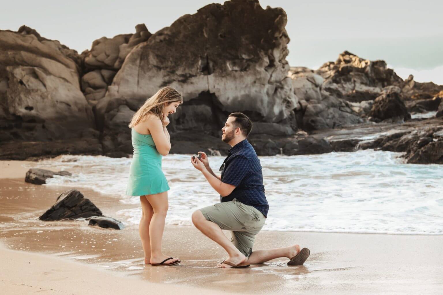 Hawaii Proposal Ideas: 9 BEST Places for an Engagement