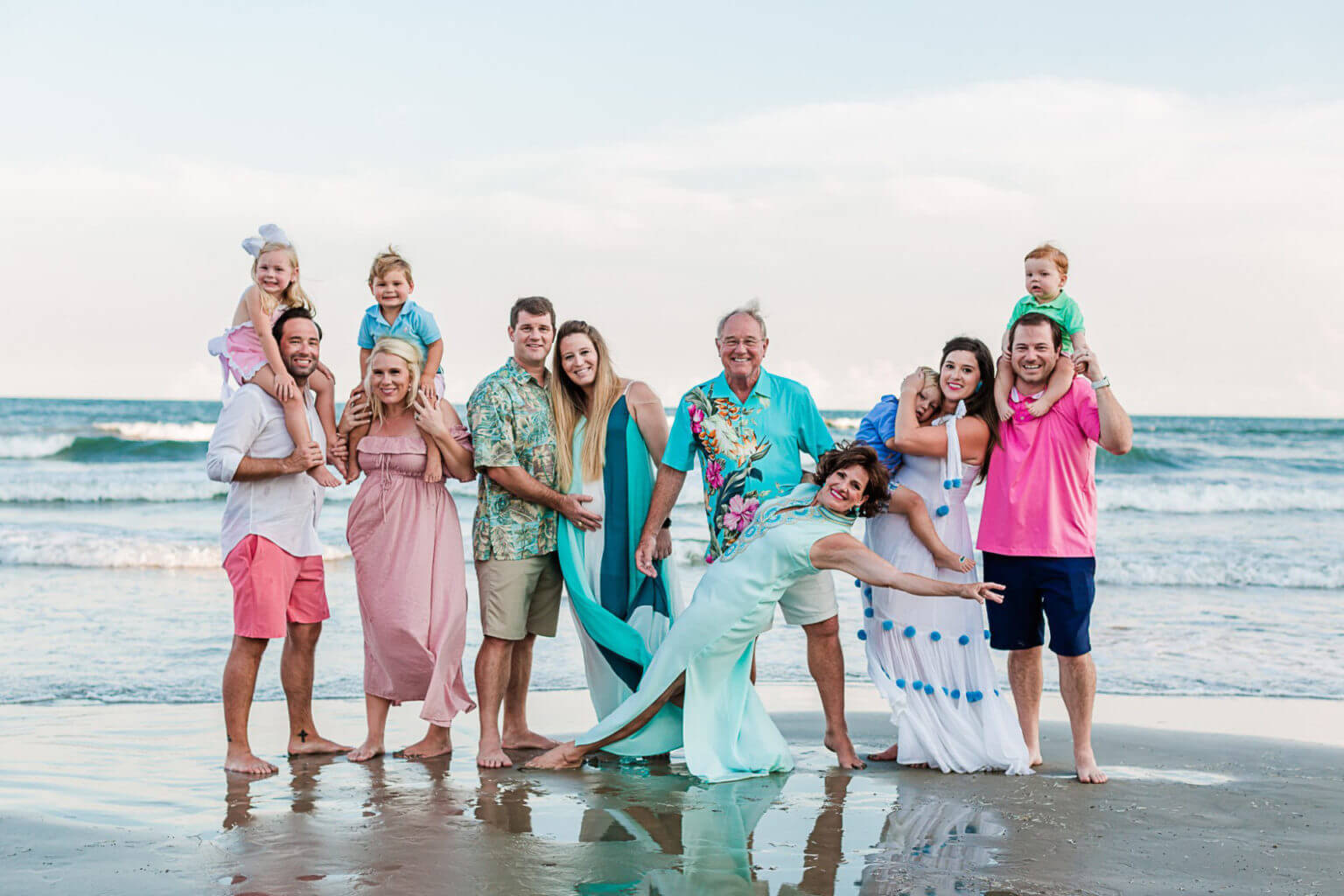 Beach Photoshoot Ideas & What to Wear: 7 Tips From a Pro Photographer