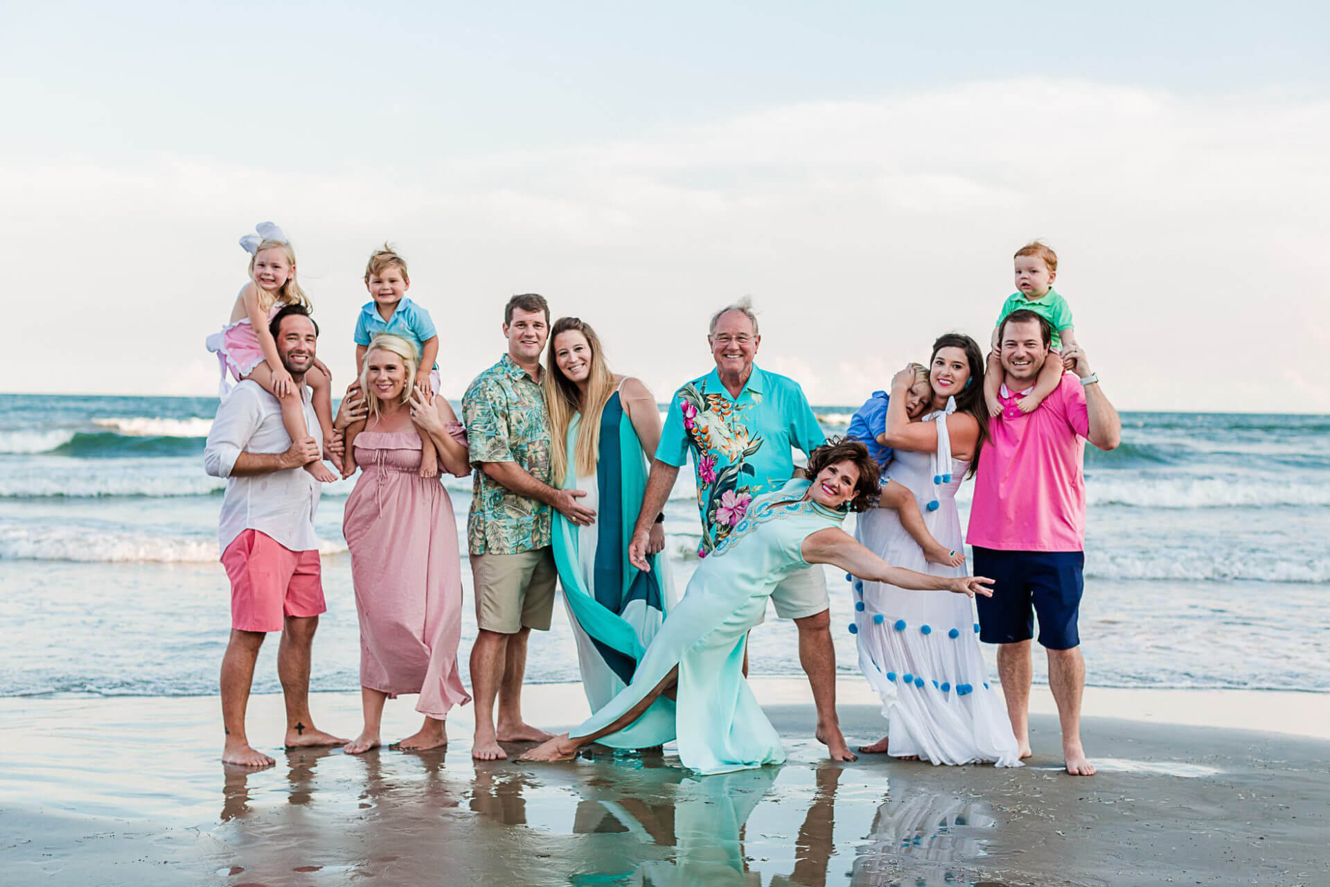 Beach Photoshoot Ideas & What to Wear: 7 Tips From a Pro Photographer
